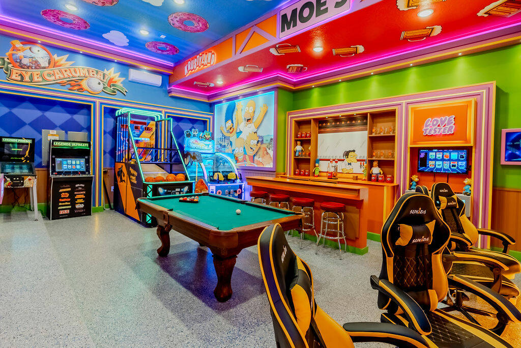 15br Home With Pool Table Near Disney - Orlando, FL