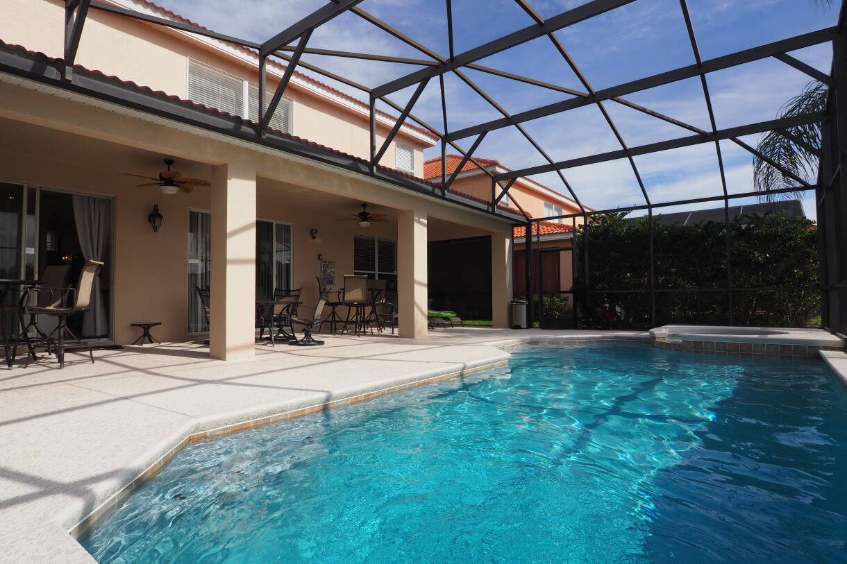 Cozy 6 bedroom villa with conservation view - South facing pool - Prime ...