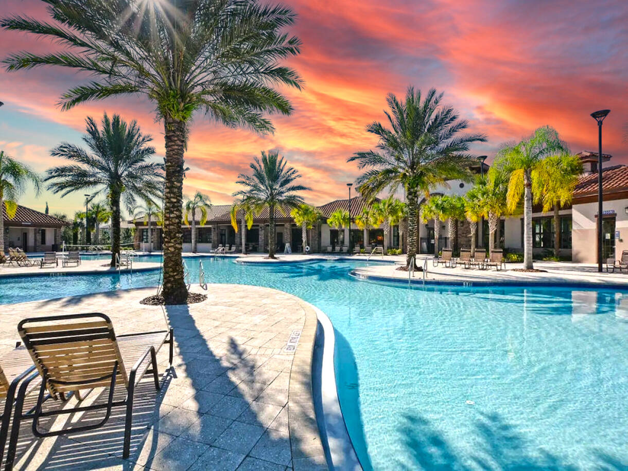 Oasis Brand New 5BR TH Pool in Solterra Resort - Fairytale Vacation Rentals