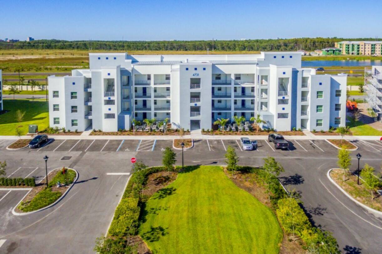 Amazing Apartment at Storey Lake (SL47313) - Mr. Host Vacation Homes